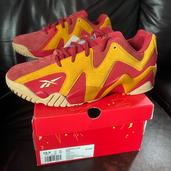 Reebok | Shoes | Reebok Hurrikaze Ii Low Looney Tunes | Poshmark